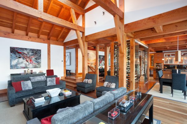 REMAX Collection - Real Estate with Annelise